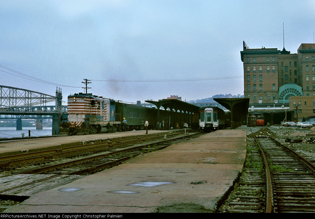 P&LE Bicentennial 1501